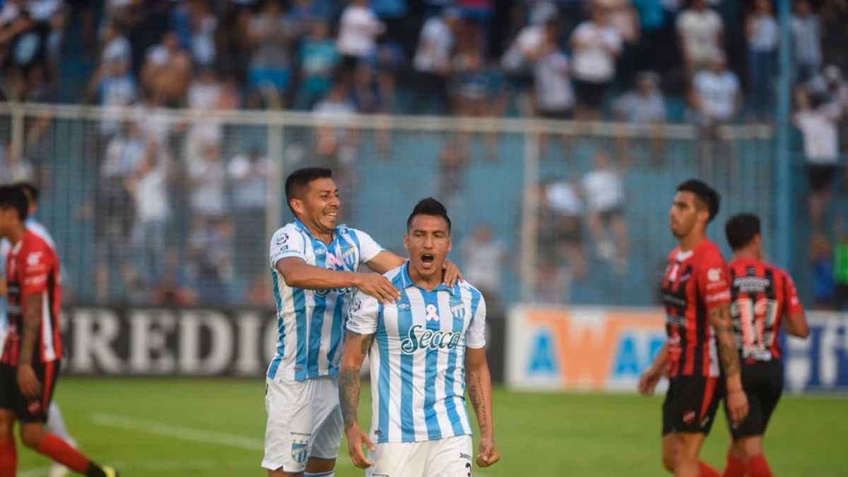 Monzón se lesionó y no está entre los concentrados para hoy