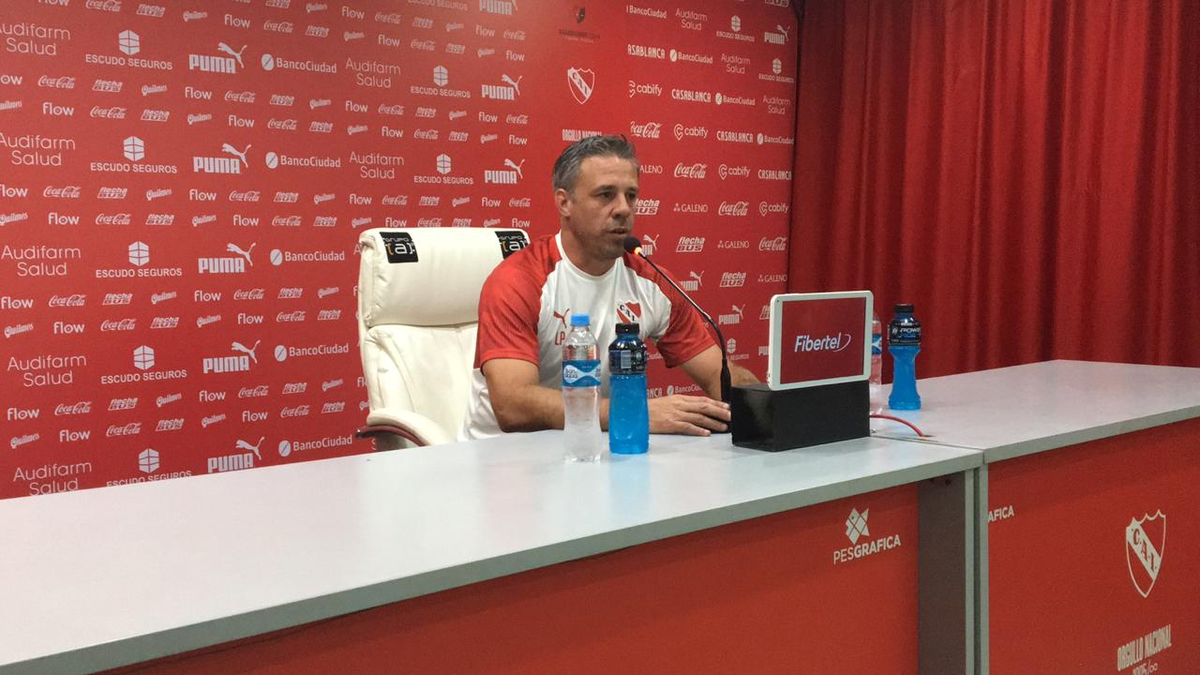 Lucas Pusineri guardó los titulares para enfrentar al Decano Lucas Pusineri guardó los titulares para enfrentar al Decano