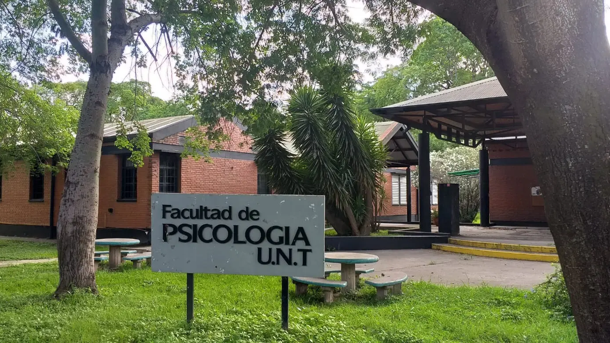 Relanzarán el corredor seguro en facultades de la UNT