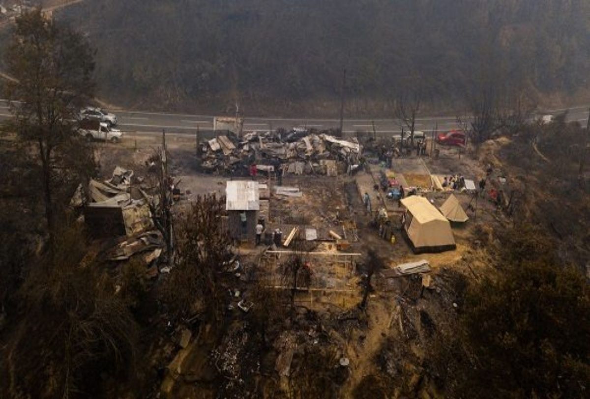 Chile Incendios Forestales Consumen Gran Cantidad De Hectáreas
