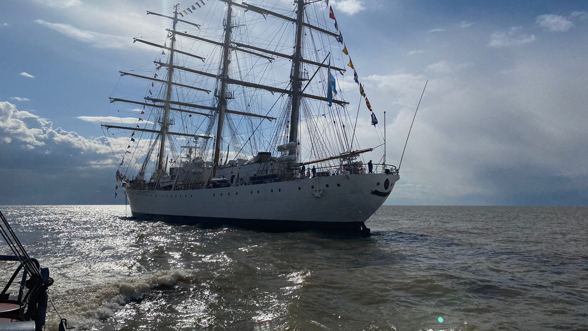 La Fragata Libertad pudo retornar a Buenos Aires