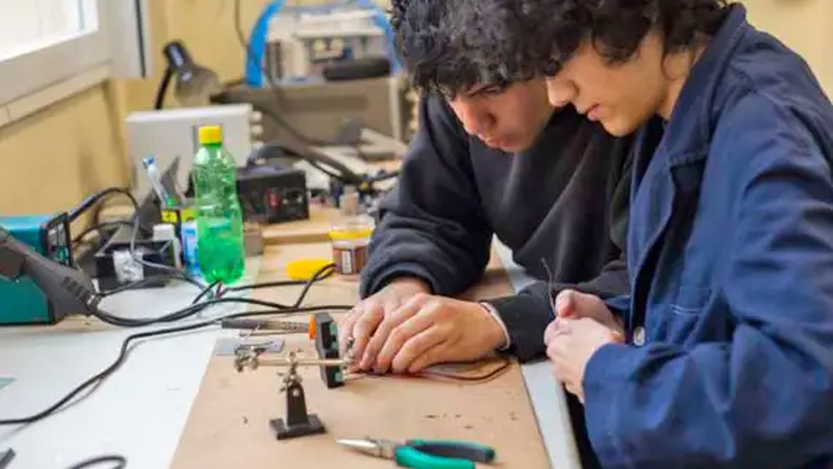 Educación técnico profesional: presentan amparo contra el desfinanciamiento