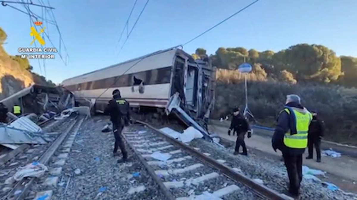 Accidente de tren en España: La investigación apunta a una rotura de la vía