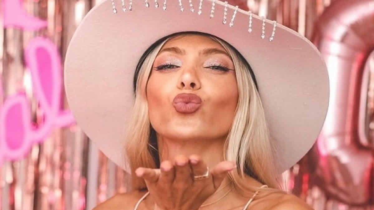 Cande Ruggeri celebró sus 30 años a todo trapo