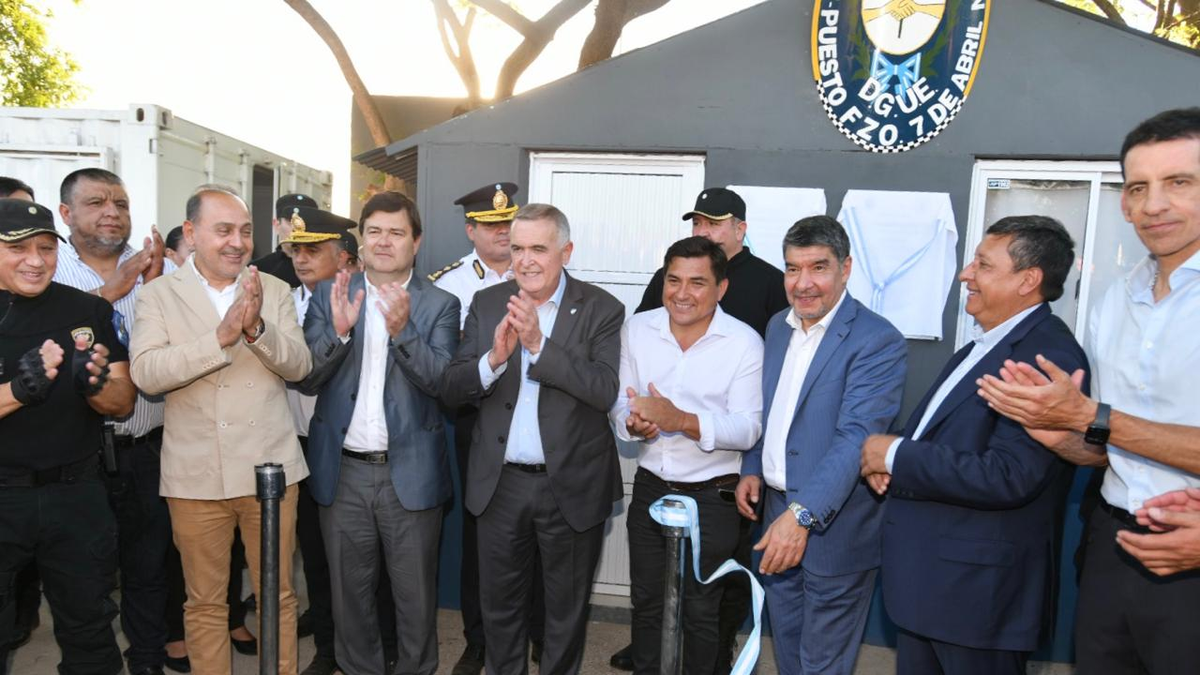 Jaldo inauguró la remodelación del Destacamento Policial de 7 de Abril
