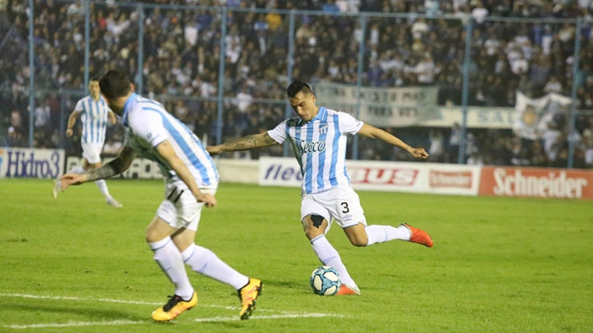 Fabián Monzón continuará ligado al Decano