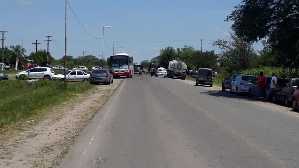 Los vecinos de Santa Rosa de Leales volvieron a cortar la ruta 322 ...