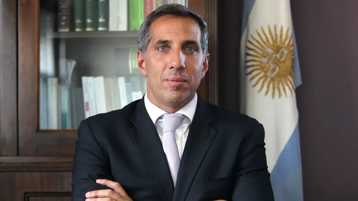 Agredieron al fiscal Diego Luciani en un restaurante